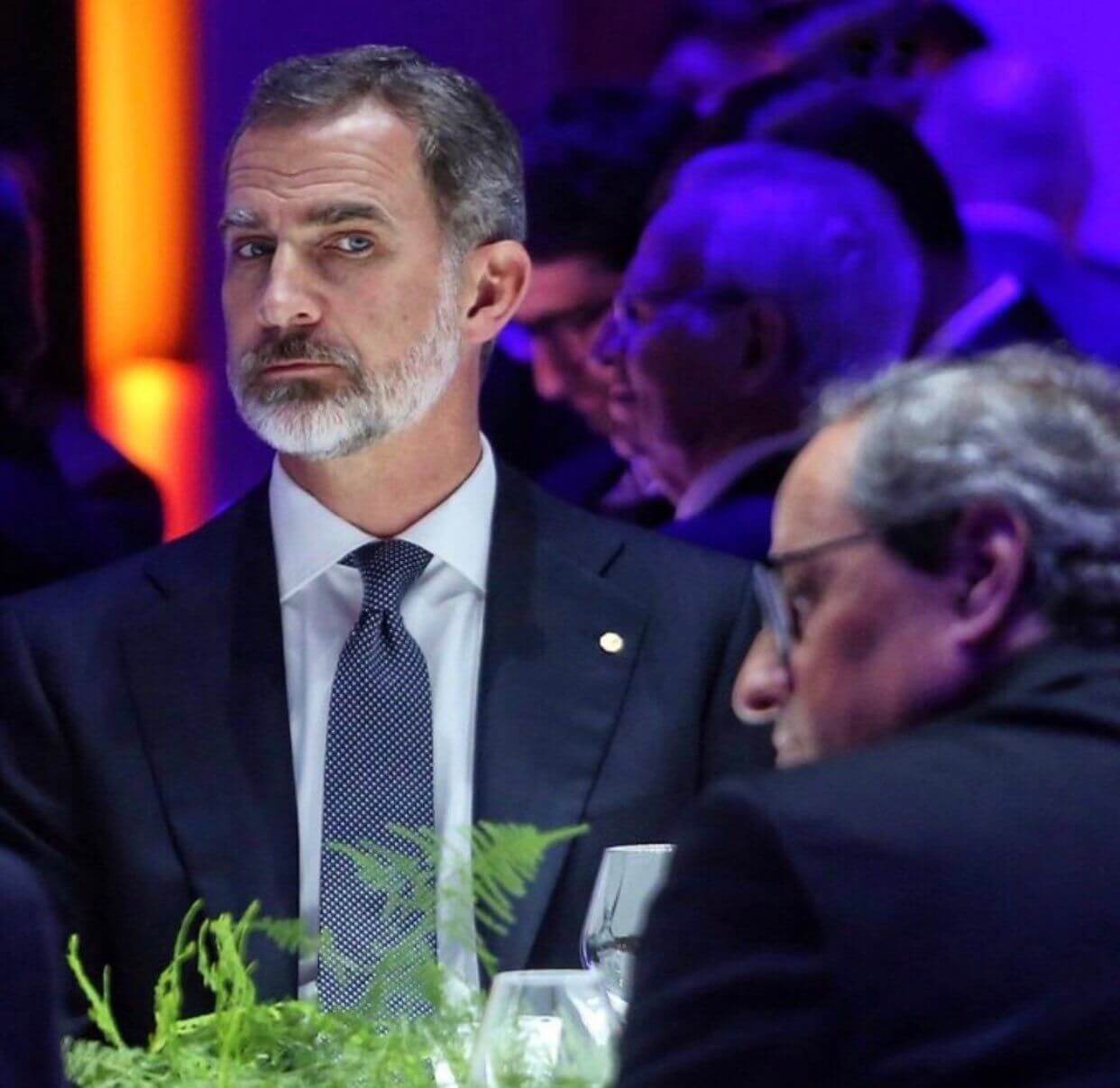 La mirada de reojo en comunicación no verbal: ¿recelo, curiosidad o ...